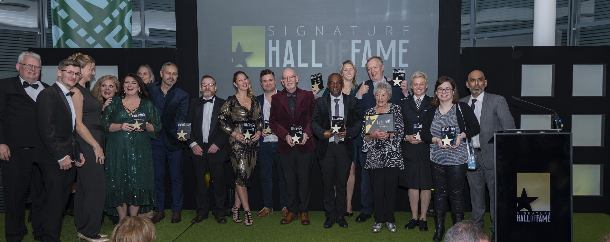 Signature Hall of Fame - Signature