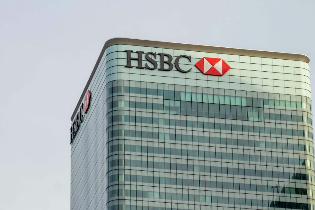 HSBC to offer all employees British Sign Language Training - Signature